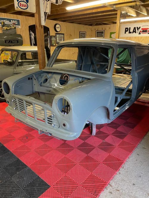 Historic Race Van – Historic Mini Racing